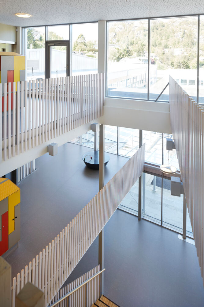 Kleppestø School | Projects | Lammhults