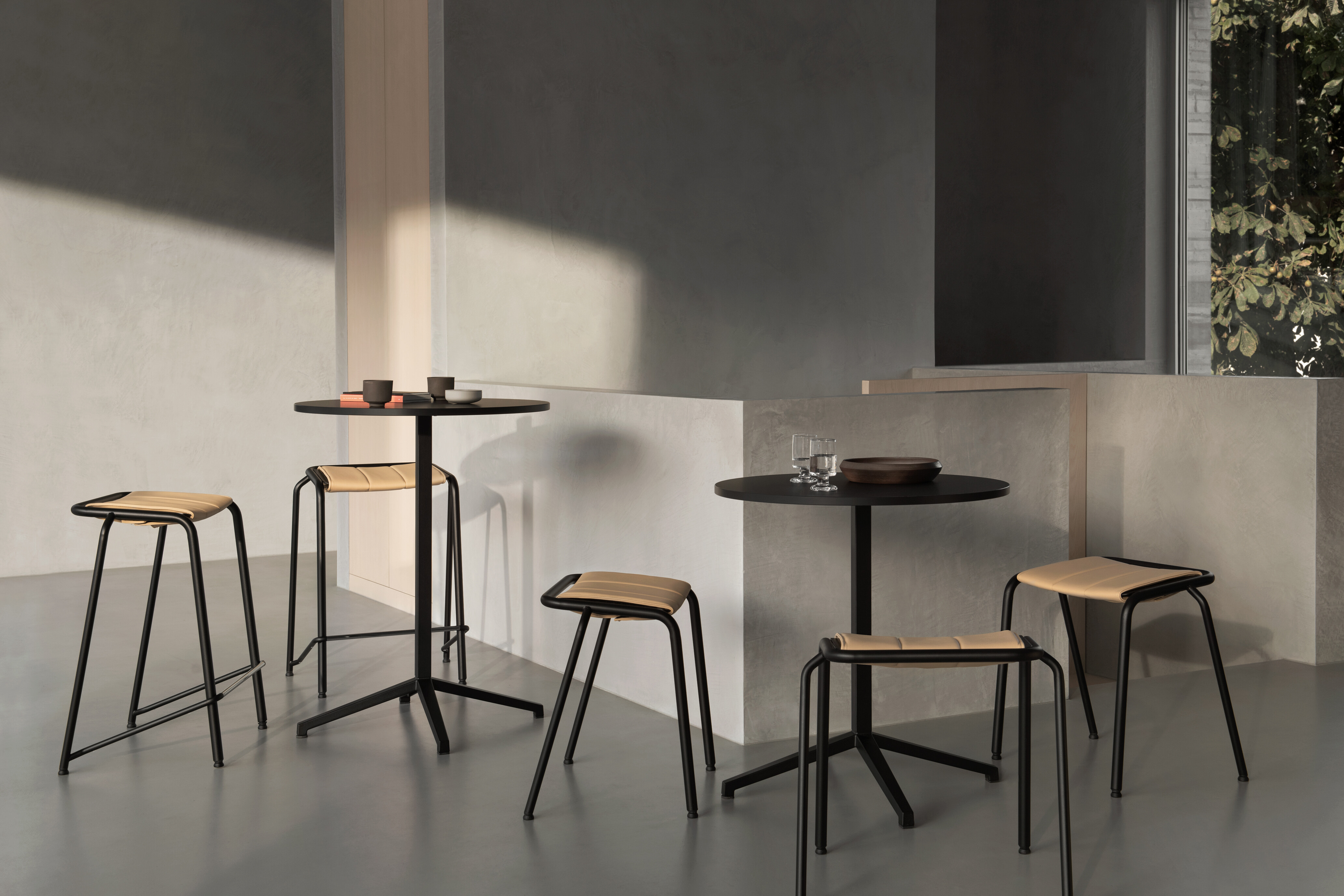 A22 | Barstools & Stools | Lammhults