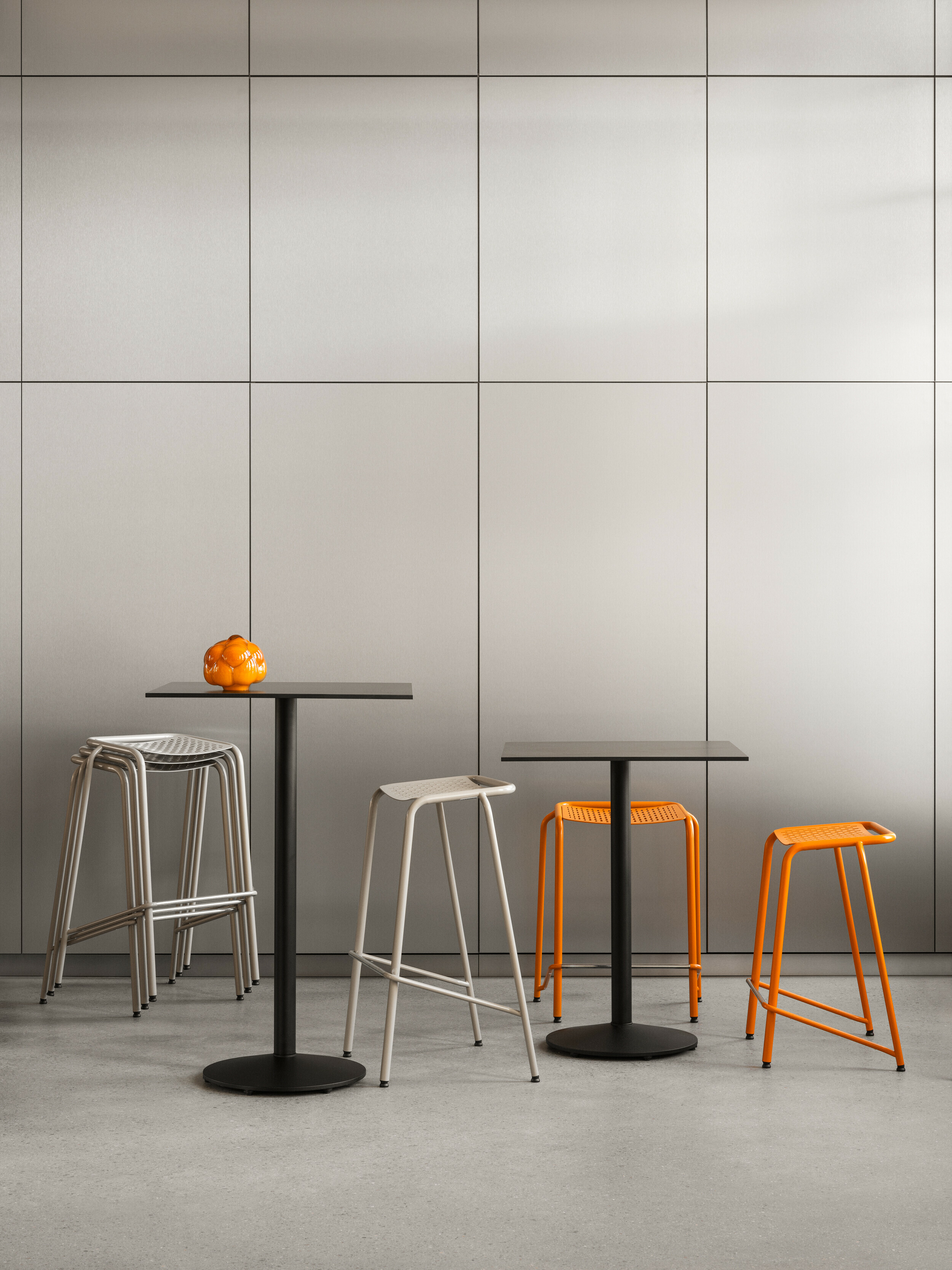 A22 | Barstools & Stools | Lammhults